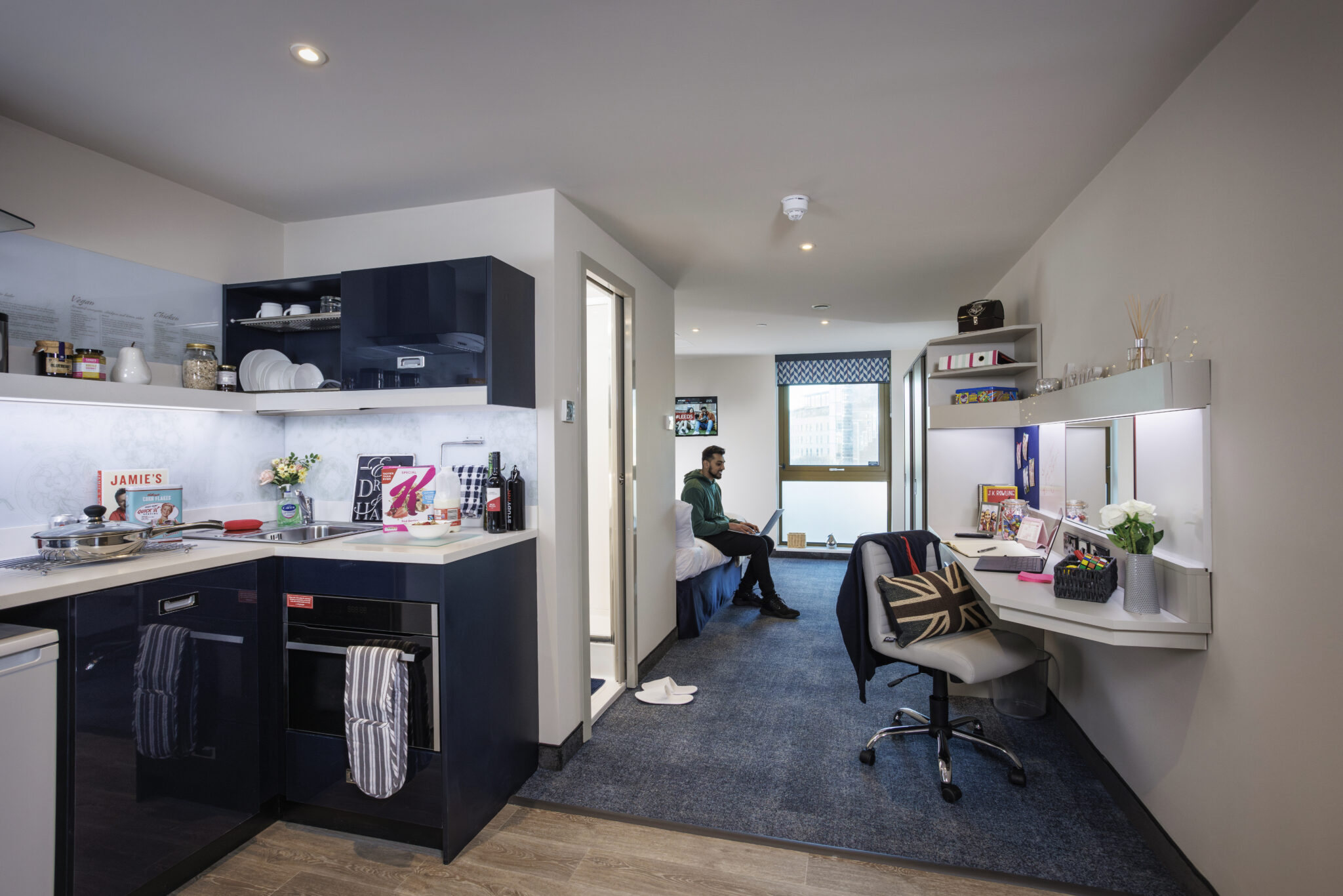 Luxury Student Studios Leeds | Sapphire | Brotherton House